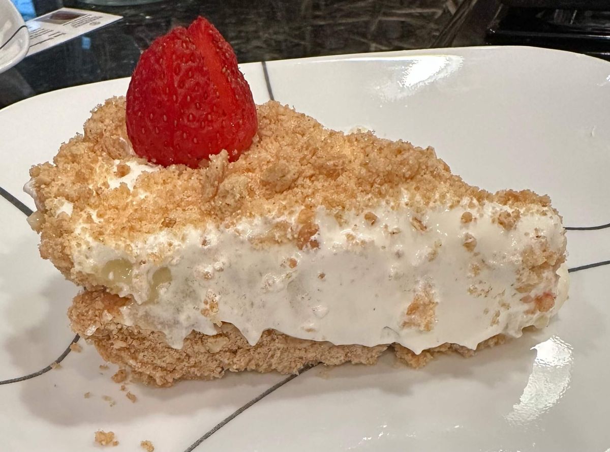 Eat Like a Freshman: Graham Cracker Torte | Wisconsin Alumni Association