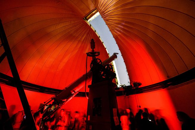 UW Astronomers Discover Structure of Milky Way | Wisconsin Alumni ...